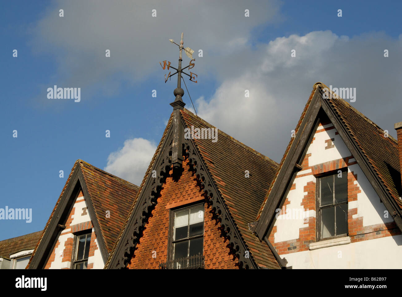 Brick building gable end hi-res stock photography and images - Alamy