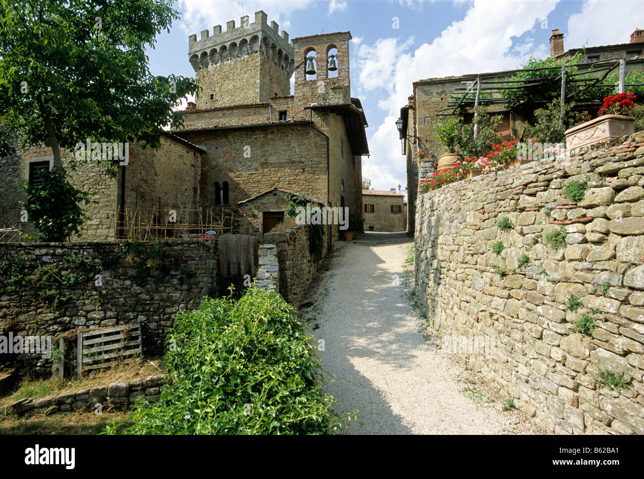 Fortified tower, Chiesa dei Santi Tiburzio e Susanna, Castello di ...