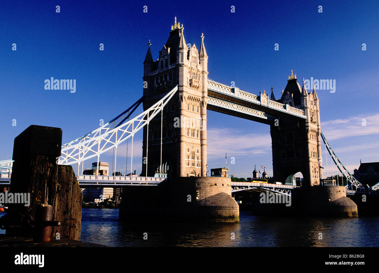 Sunlight london hi-res stock photography and images - Alamy