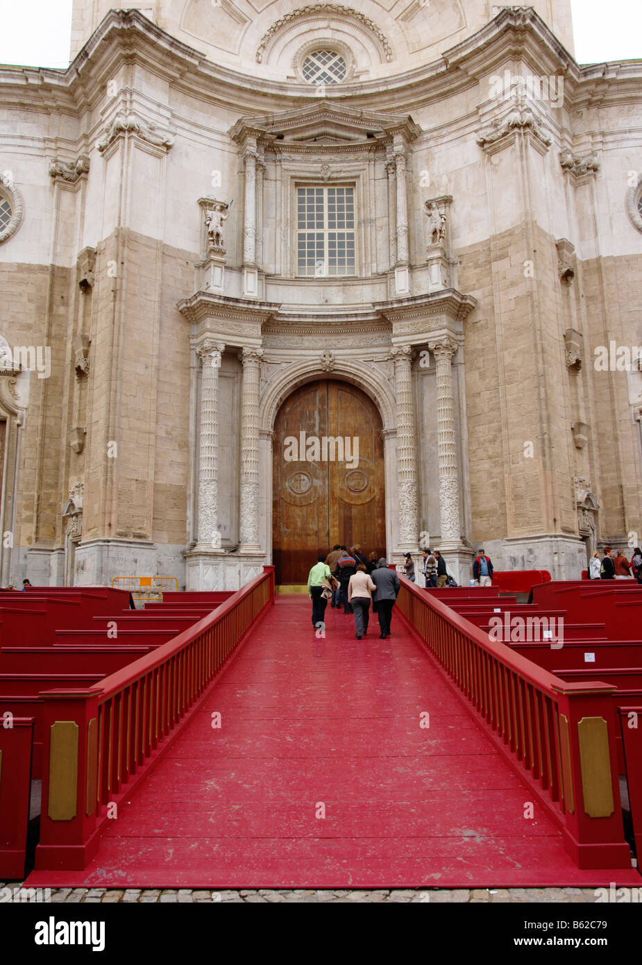 Red pews prepared for the Easter processions, Cathedral of Cadiz ...