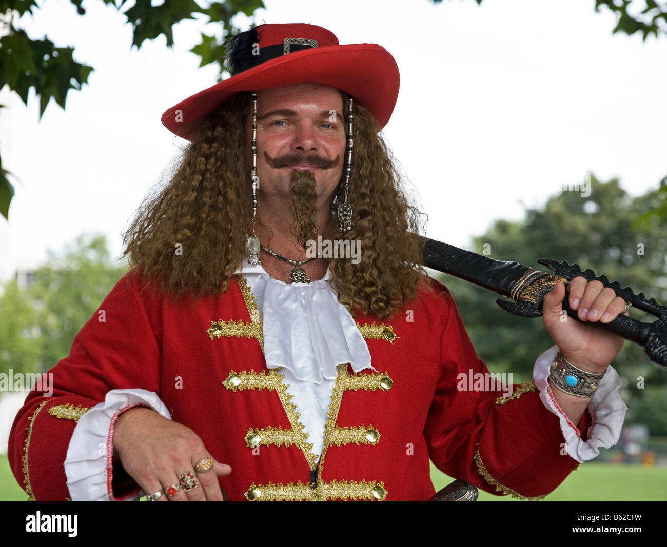 Fancy statue hi-res stock photography and images - Alamy