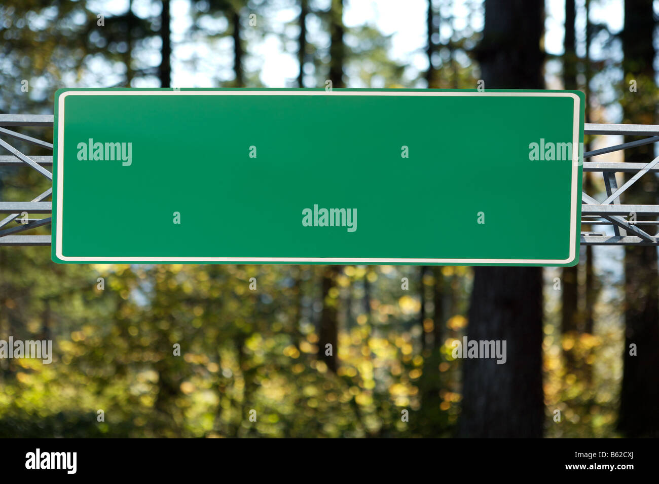 blank green traffic sign Stock Photo - Alamy
