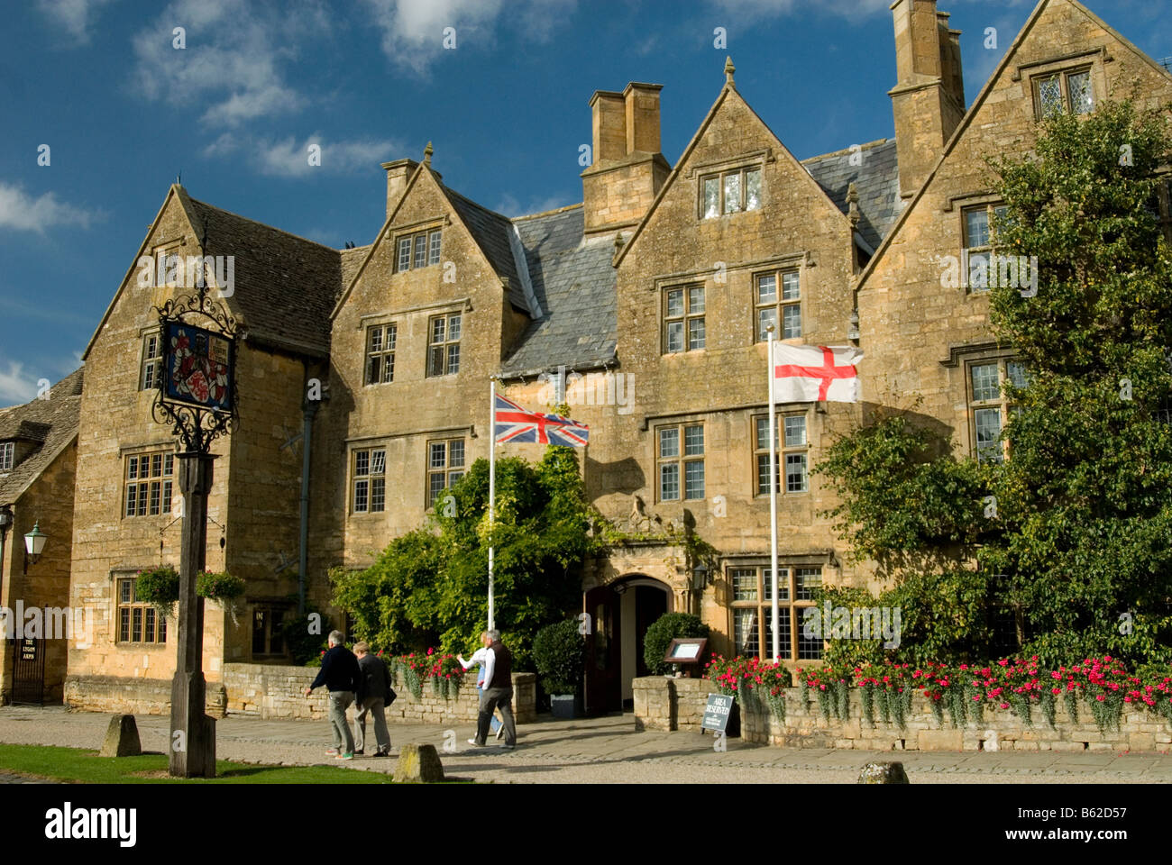 Lygon arms hi-res stock photography and images - Alamy