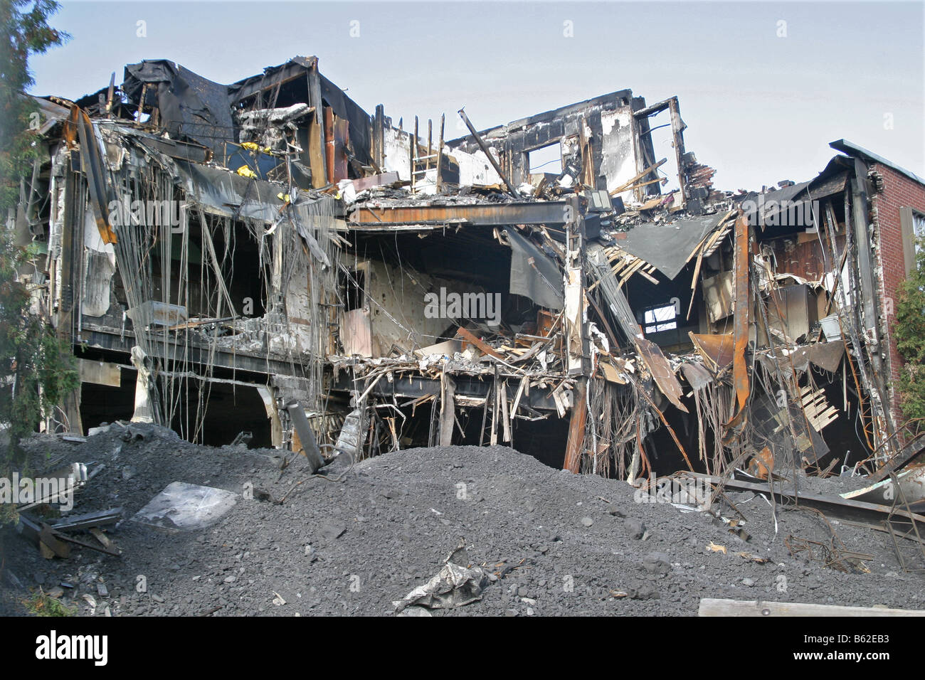 Destroyed building hi-res stock photography and images - Alamy