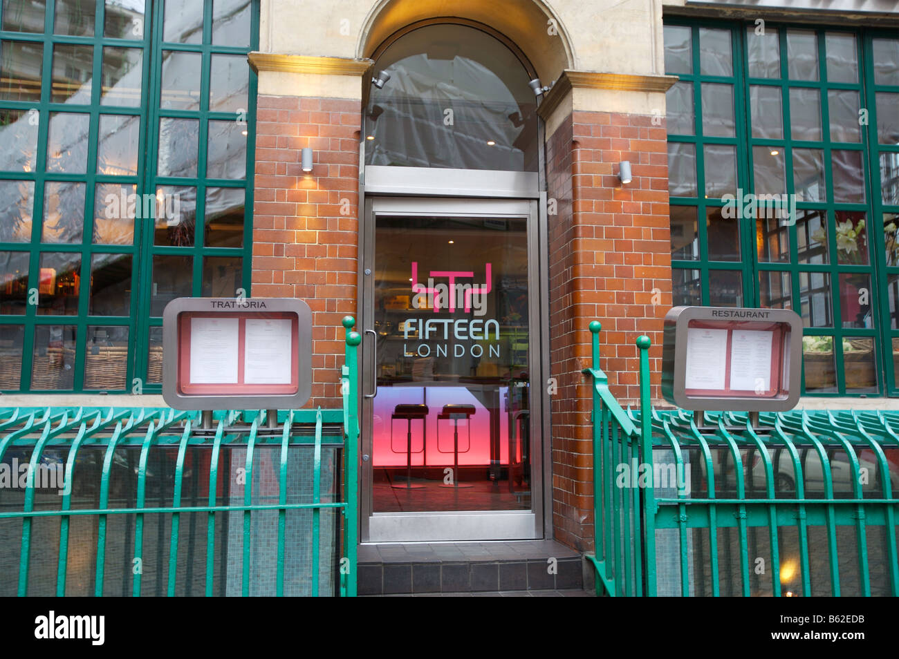 Jamie Oliver Fifteen Logo