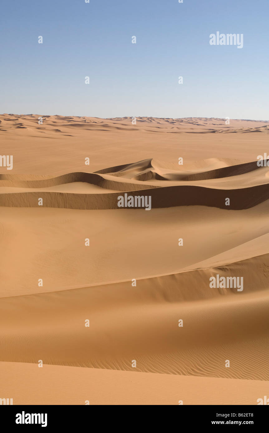 Erg Awbari Sahara desert Fezzan Libya Stock Photo - Alamy