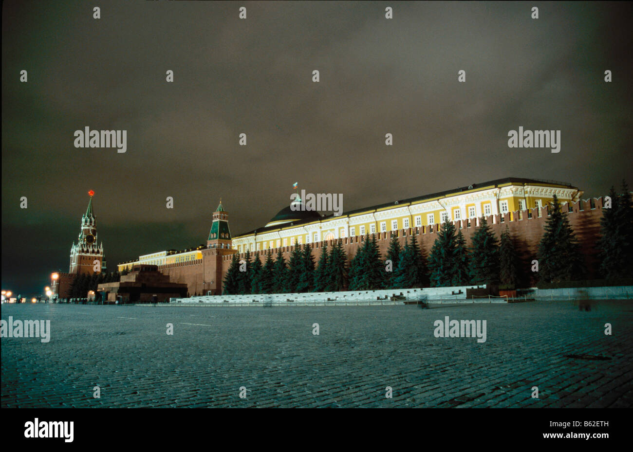 Tomb of lenin hi-res stock photography and images - Alamy
