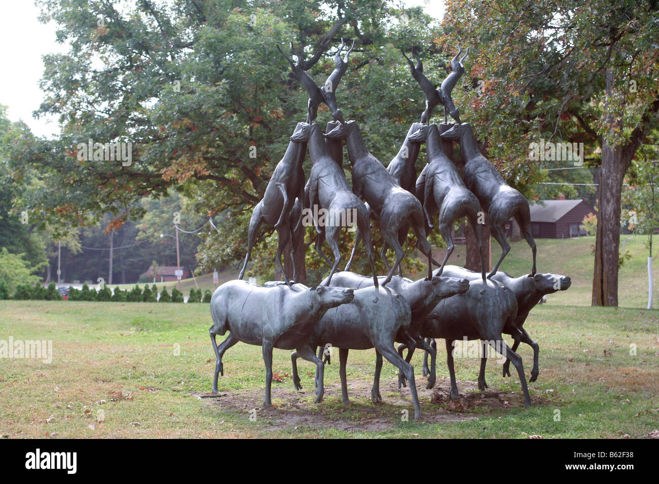 Bronze sculpture on grounds of Des Moines Art Center Stock Photo - Alamy