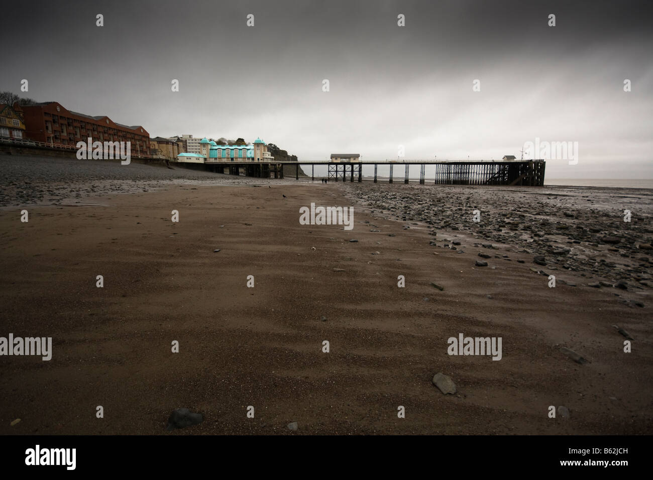 Cardiff bay beach hi-res stock photography and images - Alamy