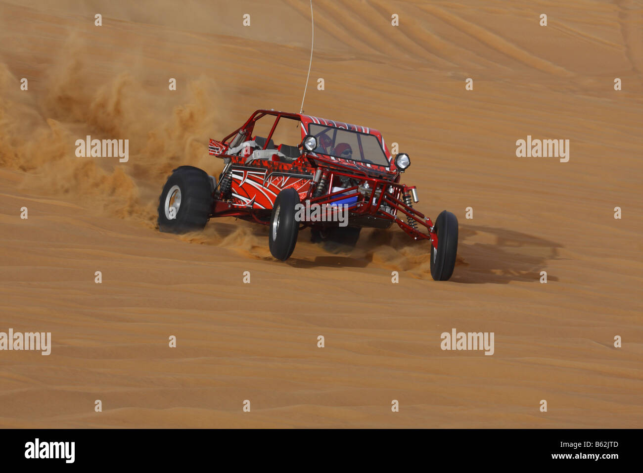 A DUNE BUGGY AT THE DESERT SAFARI IN DUBAI Stock Photo - Alamy