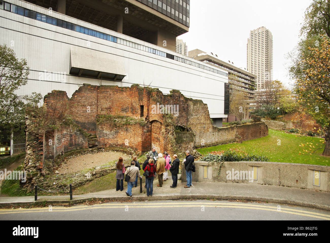 London wall barbican hi-res stock photography and images - Alamy