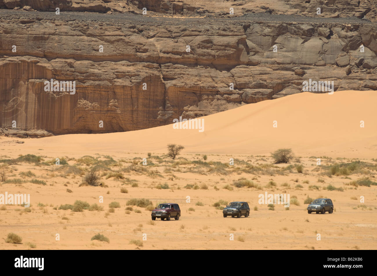 Wadi Teshuinat Akakus Sahara desert Fezzan Libya Stock Photo - Alamy