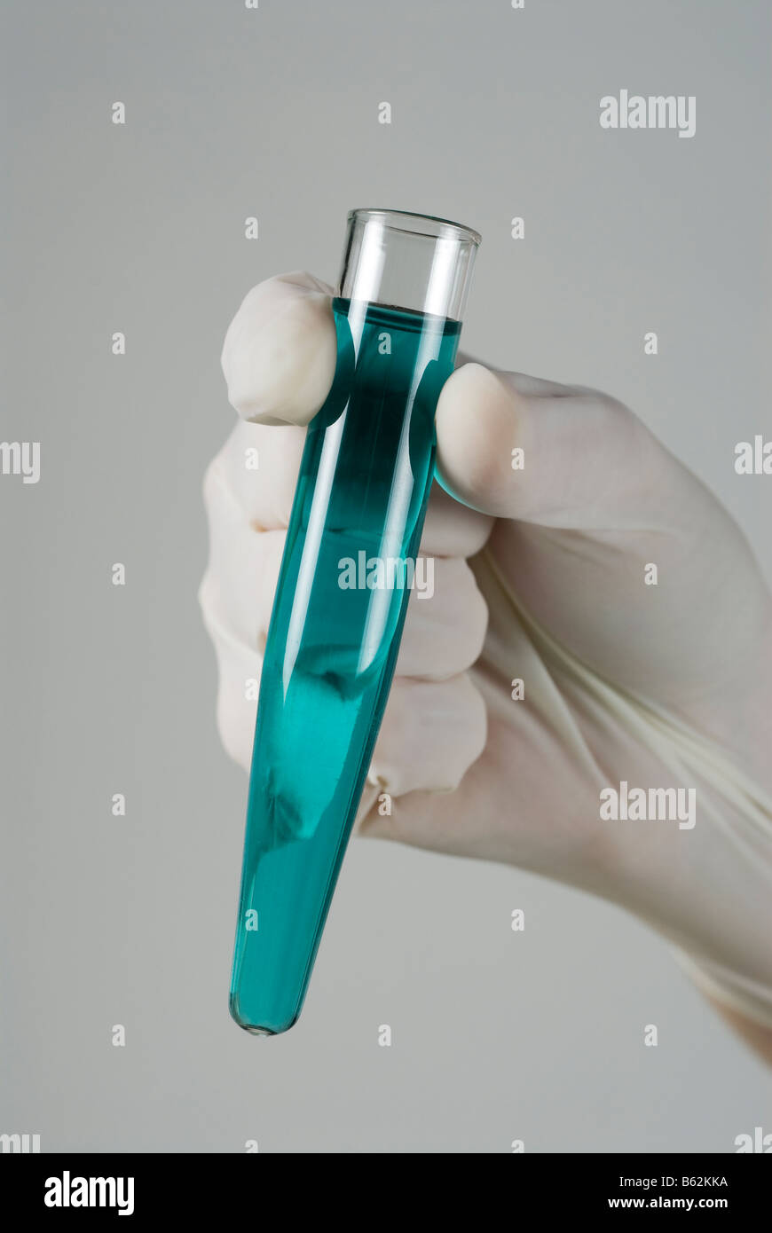 Laboratory glassware and human hand hi-res stock photography and images ...