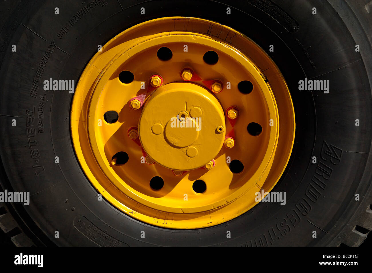Truck wheel nut hi-res stock photography and images - Alamy