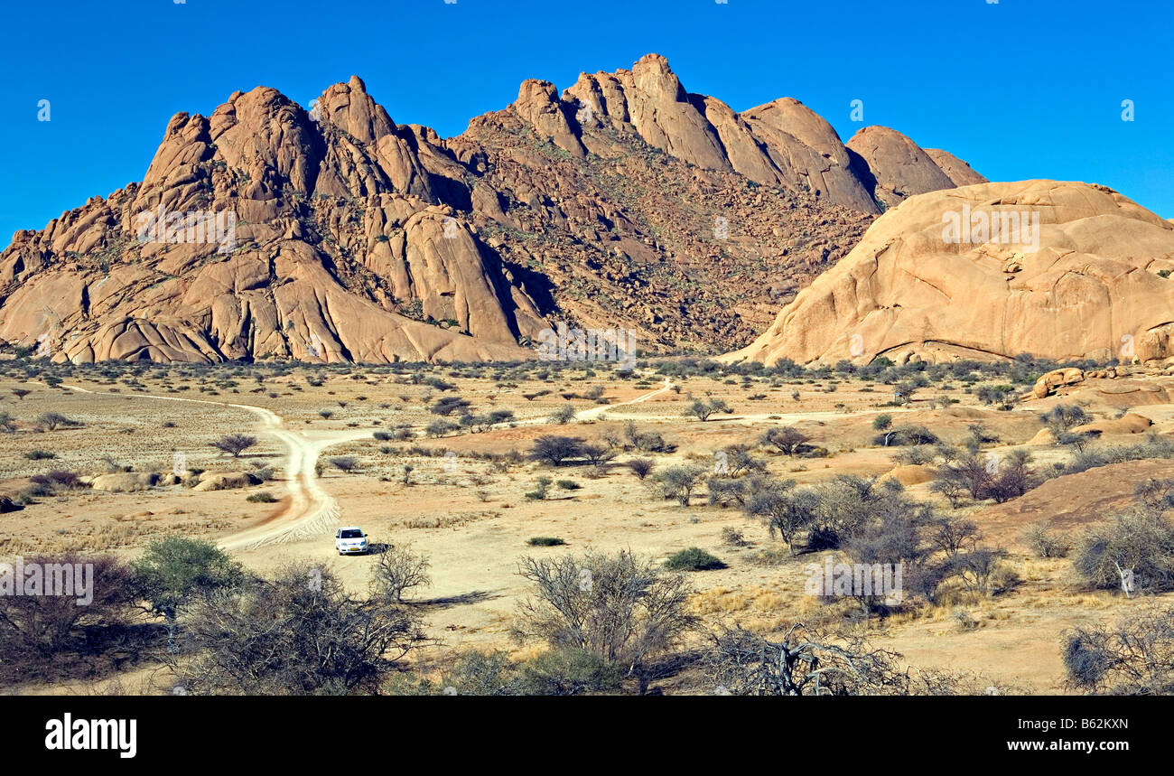 Scenic of granite inselbergs at Spitzkoppe Namibia Stock Photo - Alamy