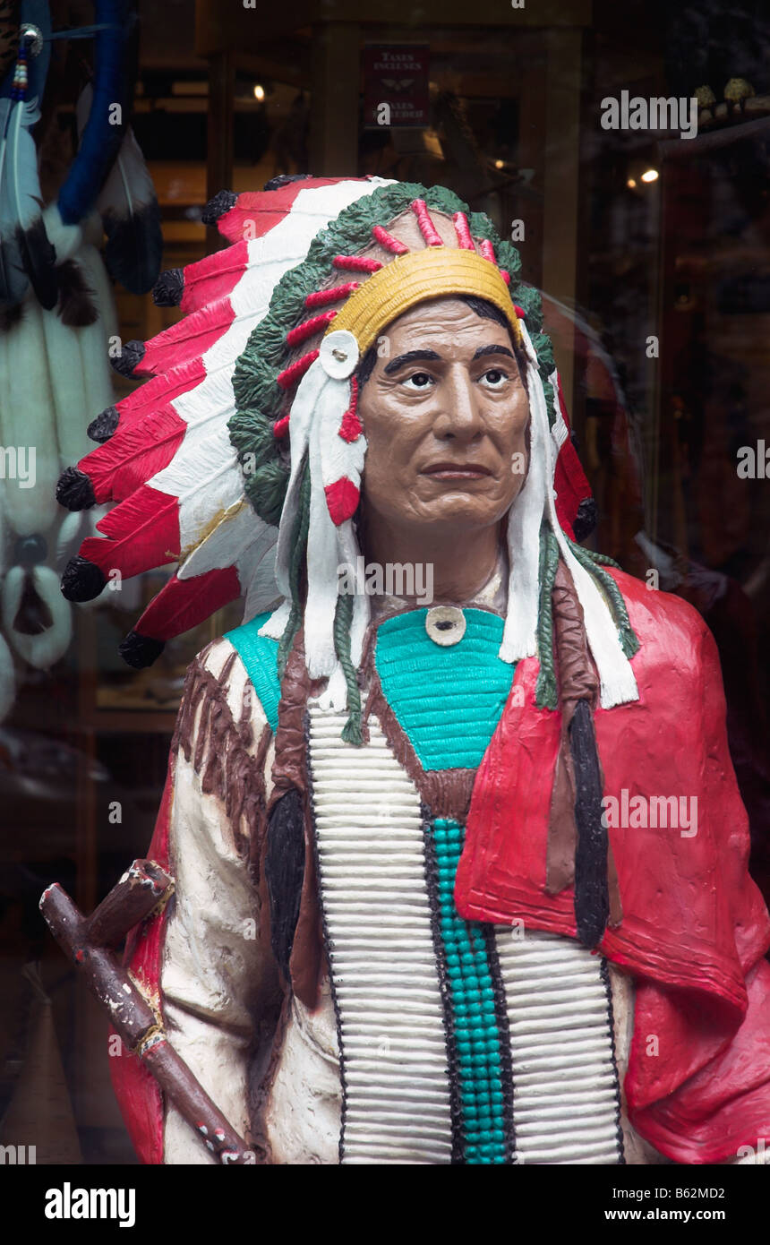 Sculpture native american quebec city hi-res stock photography and ...