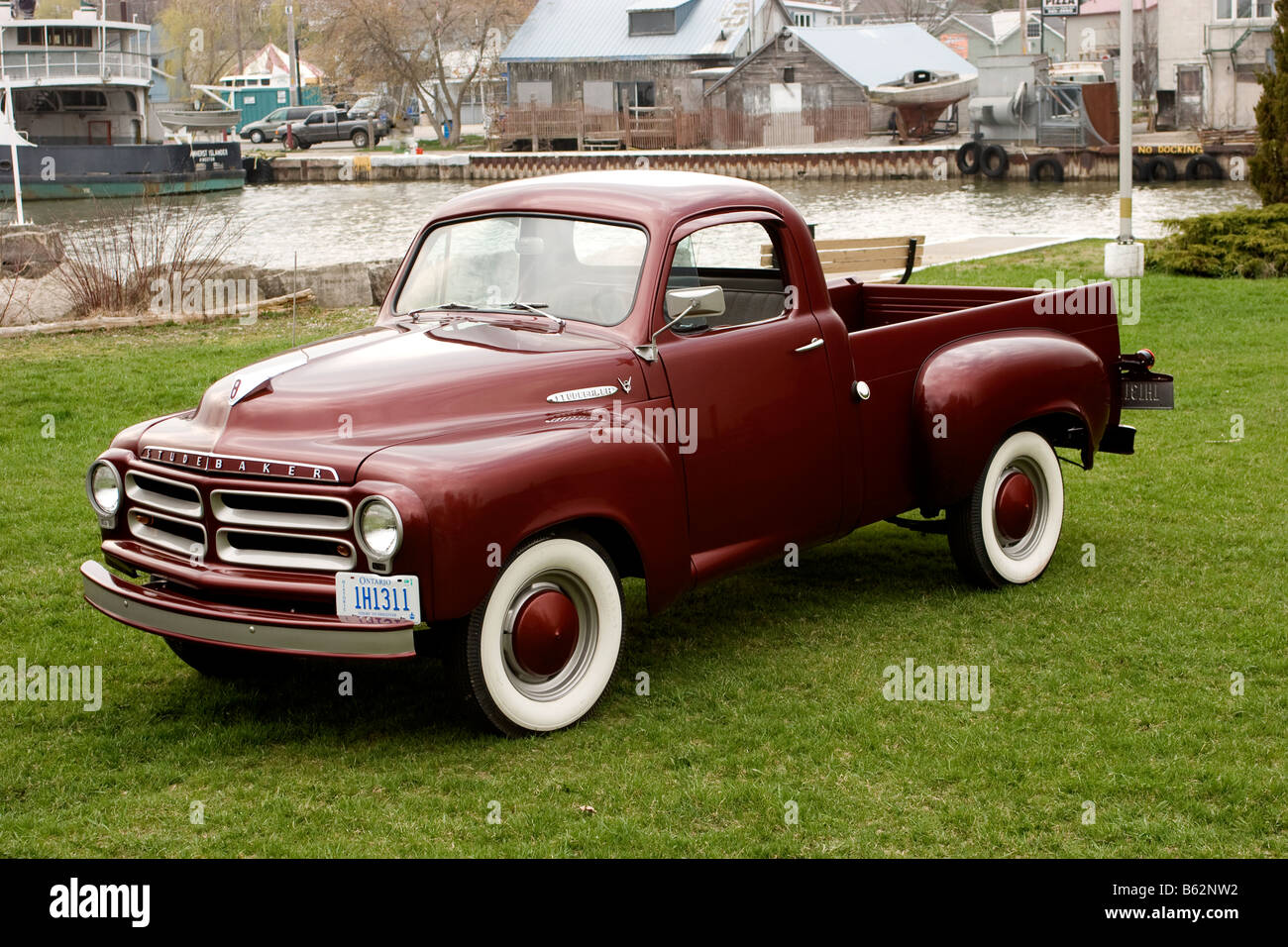 1955 Studebaker E7 1/2 Ton Pick Up Truck Stock Photo - Alamy