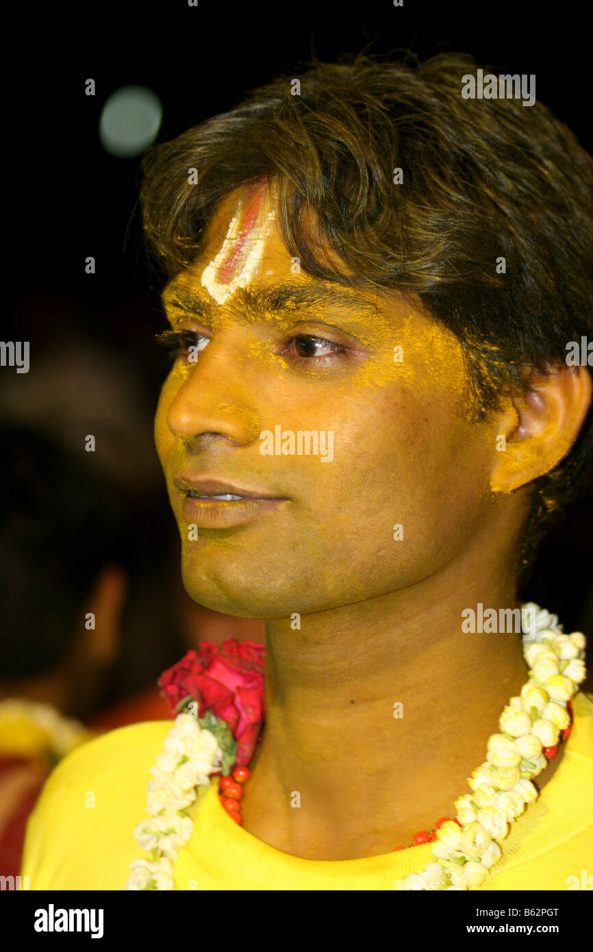India man face covered hi-res stock photography and images - Alamy