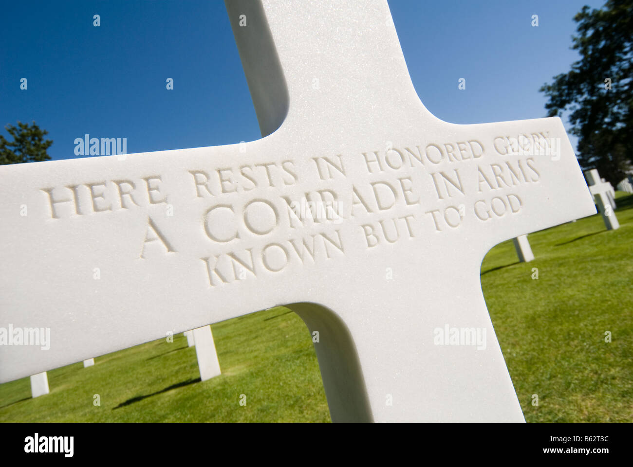 Grave of an unknown soldier at the Normandy American Cemetery, France ...