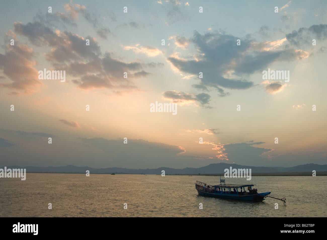 Irrawaddy River, Burma Myanmar Stock Photo - Alamy