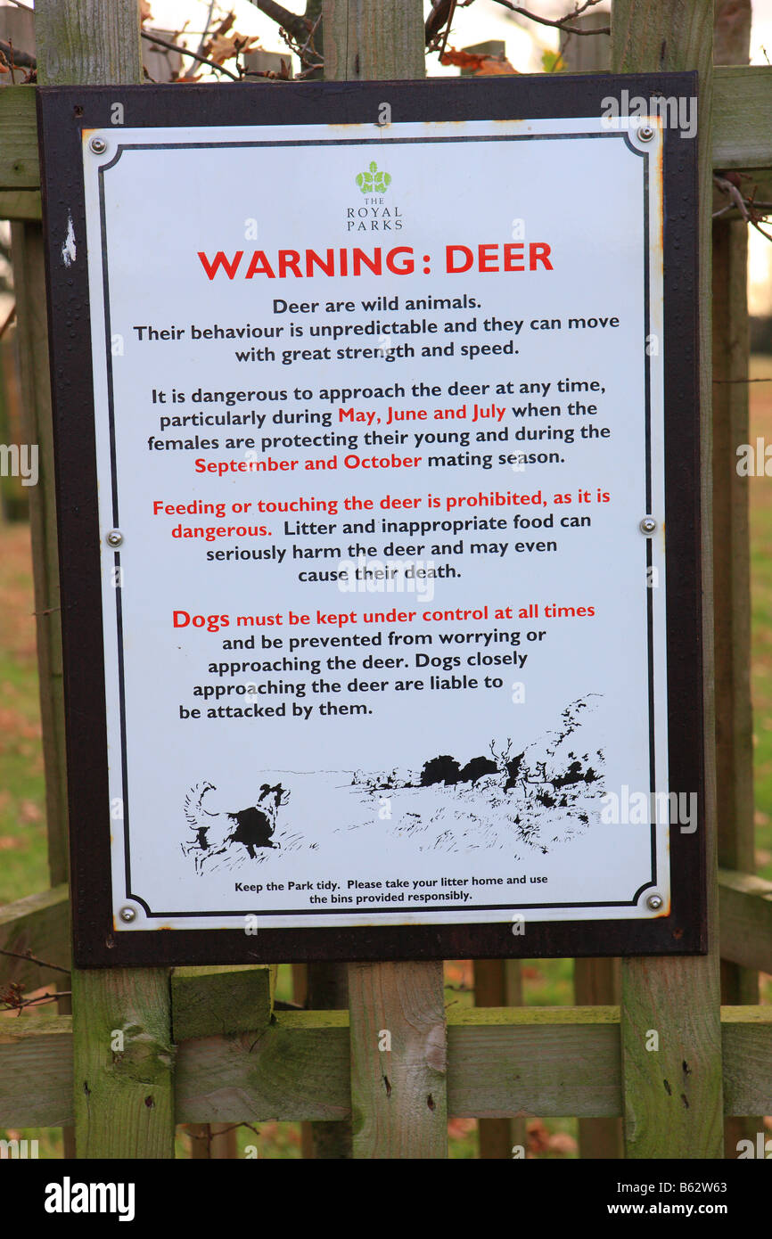 Sign warning about the deer in London's Royal Bushy Park Stock Photo ...