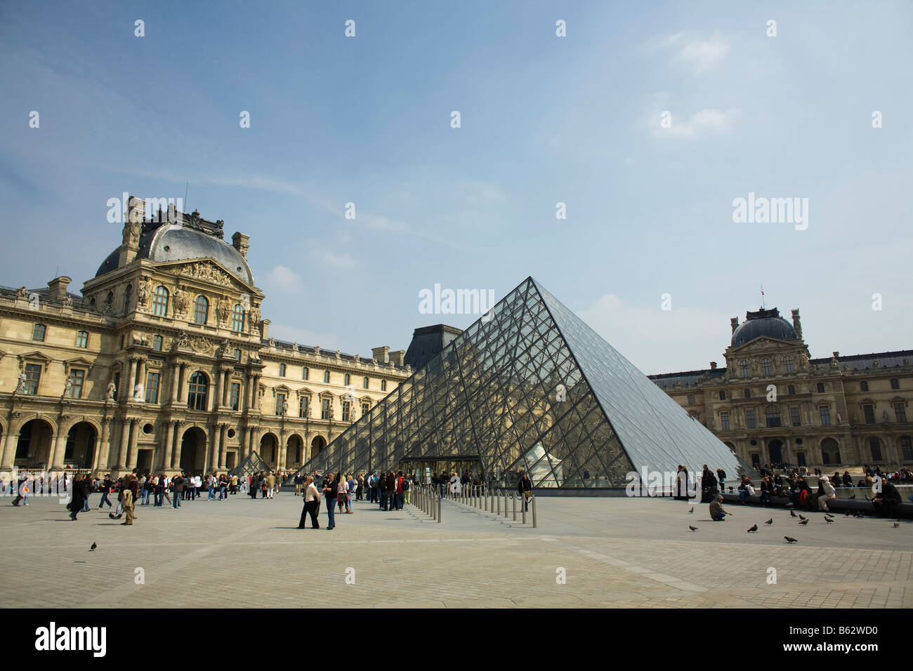 Pyramid by pei architect and louvre museum hi-res stock photography and ...