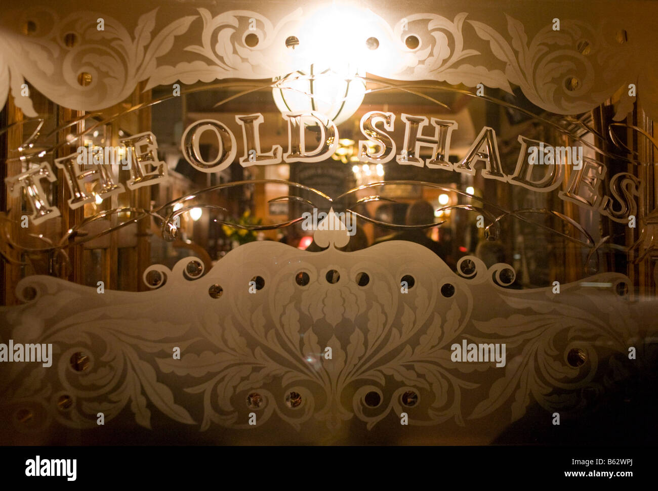 Victorian pub interior hi-res stock photography and images - Alamy