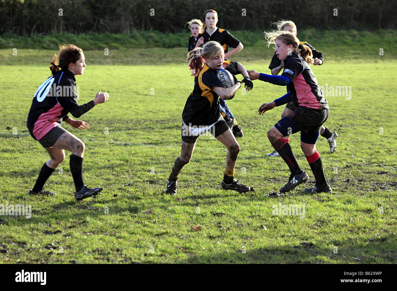 Girls playing rugby hi-res stock photography and images - Alamy