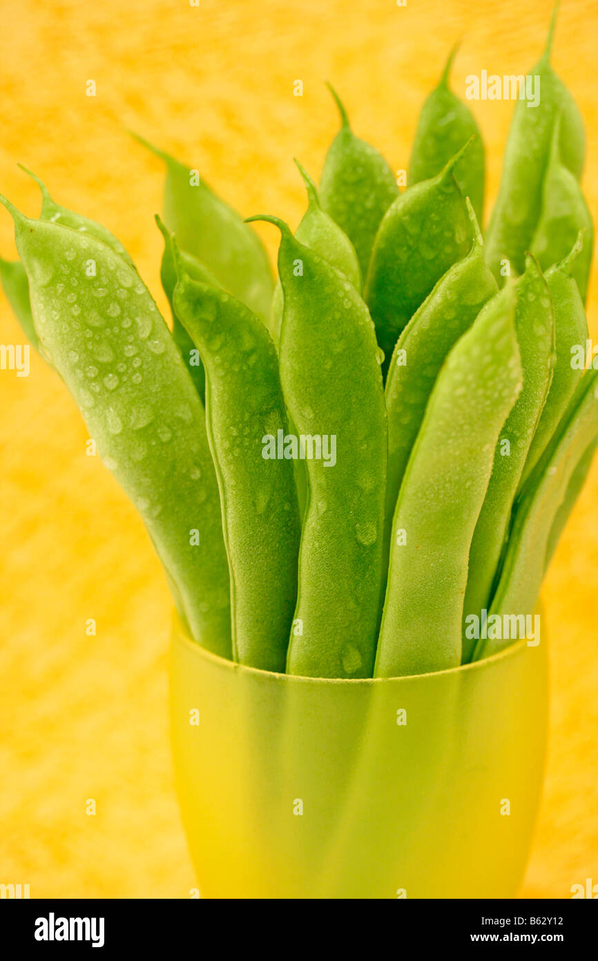 Runner beans studio hi-res stock photography and images - Alamy