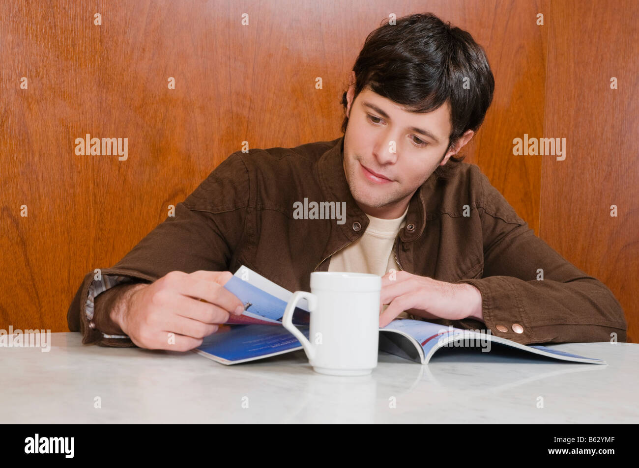 Magazine restaurant bar hi-res stock photography and images - Alamy