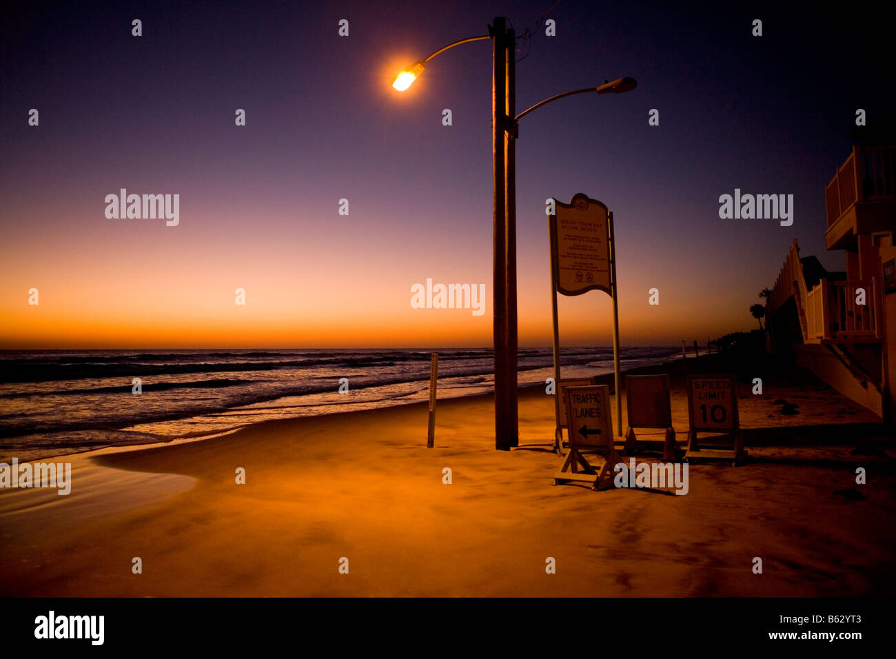 Street light on the beach Stock Photo - Alamy