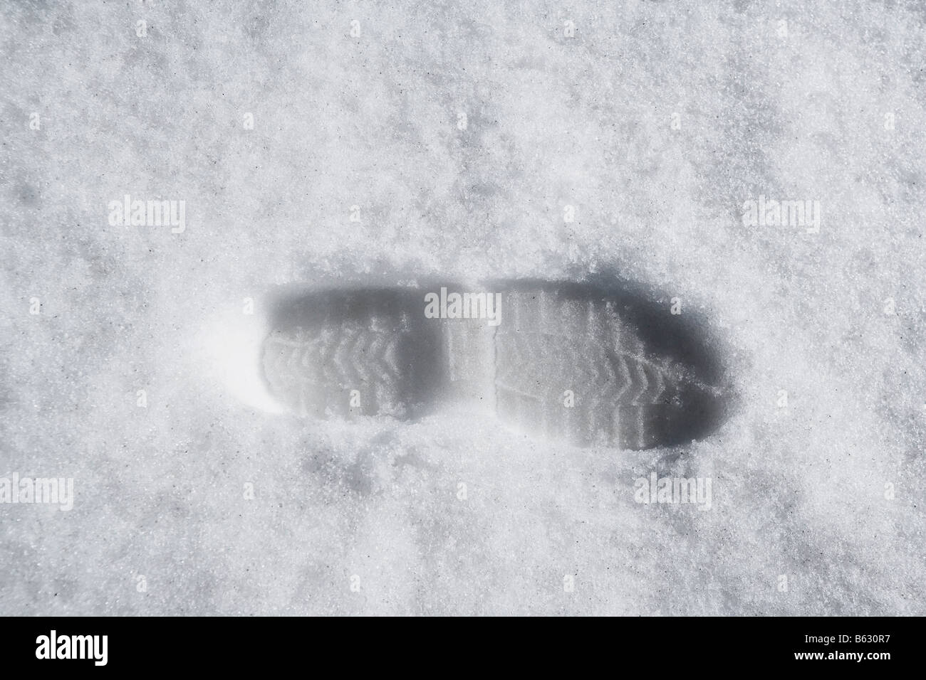 Footprint in snow hi-res stock photography and images - Alamy
