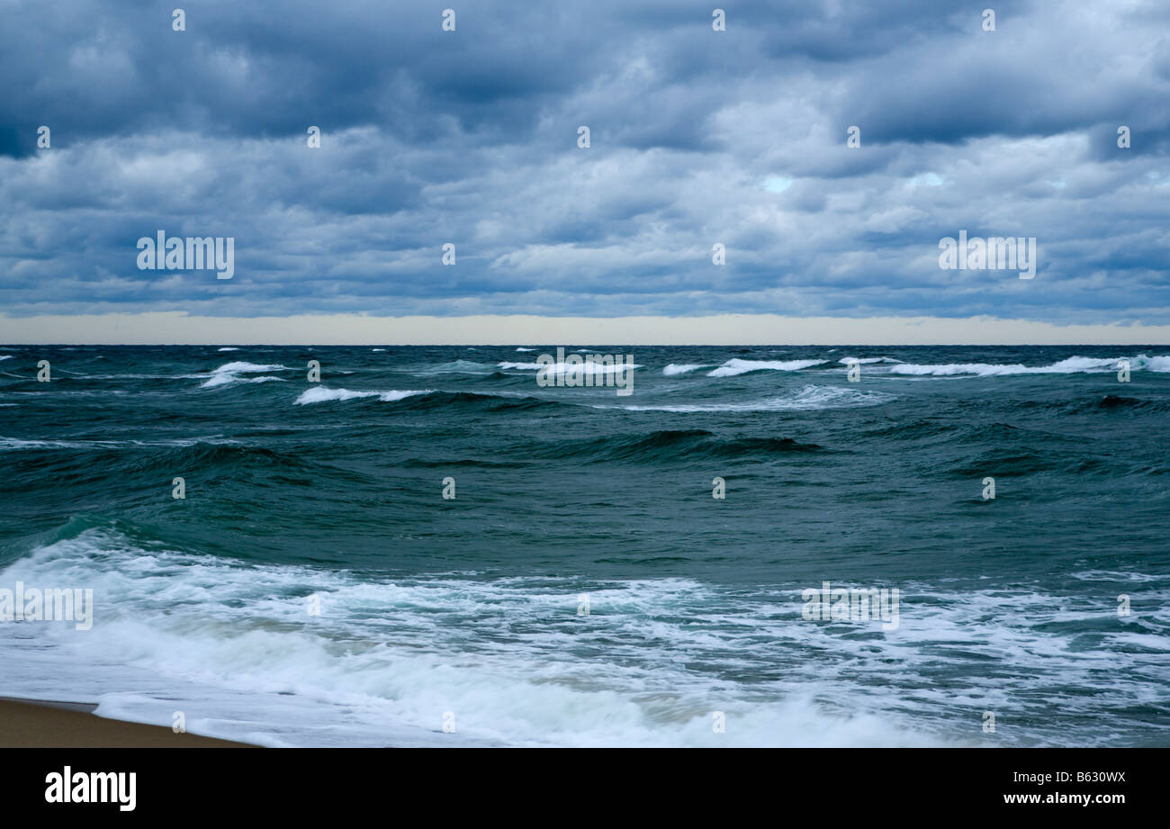 Cape Cod MA rough stormy ocean Stock Photo - Alamy