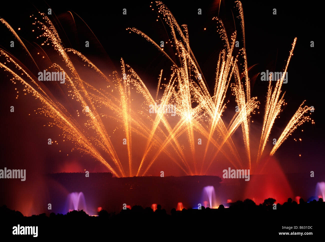 Fireworks, lights and fountain display, Longwood Gardens, former Du ...