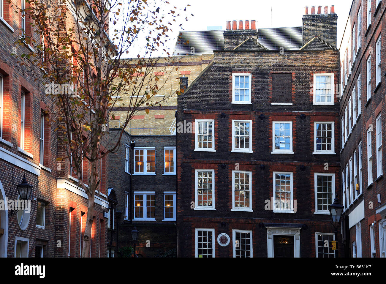 Dr Samuel Johnsons House Gough Square City of London England Stock ...