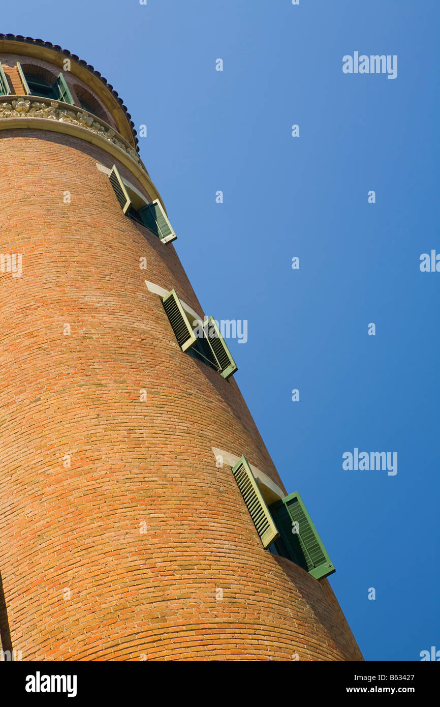 Round brick hi-res stock photography and images - Alamy