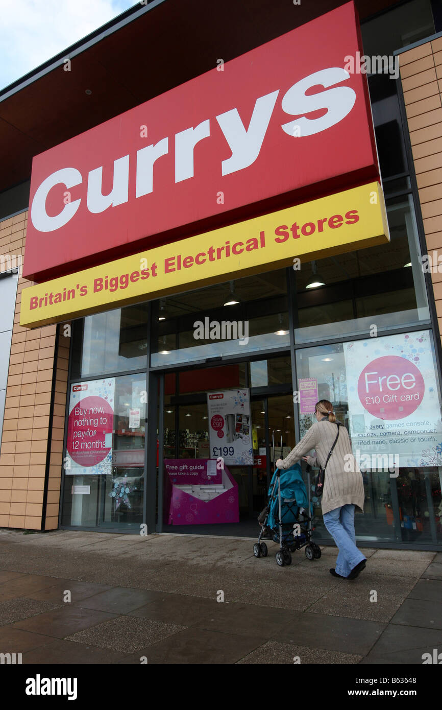 CURRYS,PART OF DSG INTERNATIONAL ,ELECTRICAL STORE Stock Photo - Alamy