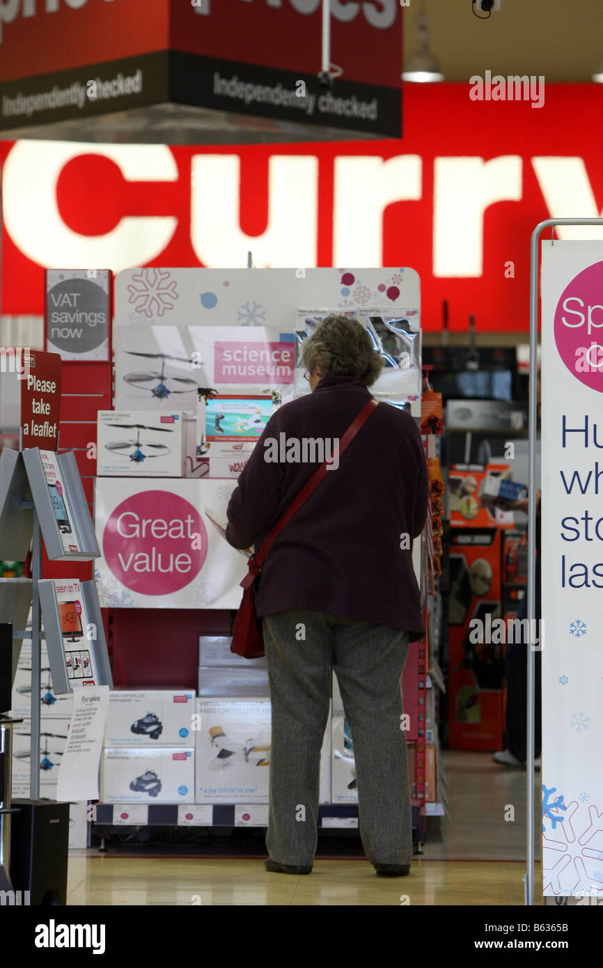 Currys digital staff shop sign hi-res stock photography and images - Alamy