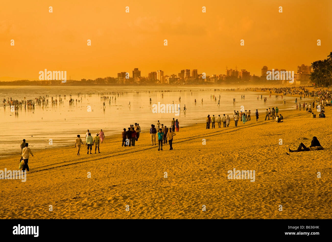 Mumbai Beach at Sunset Stock Photo - Alamy
