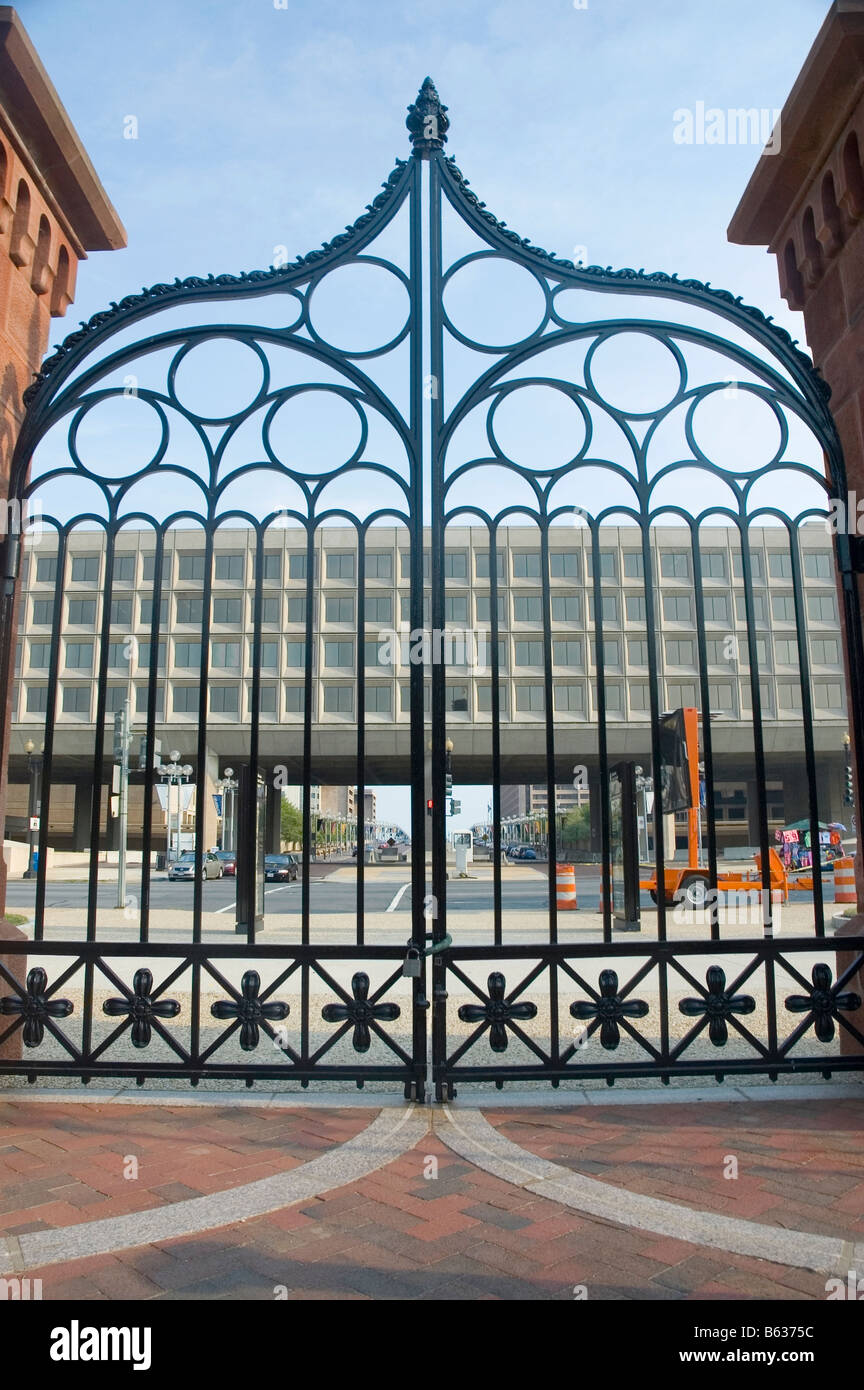 Entrance of a castle, Smithsonian Institution, The Mall, Washington DC ...