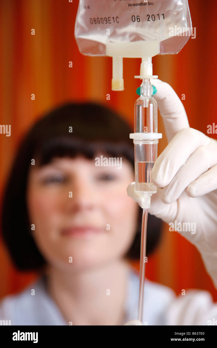 Infusion medicine system hi-res stock photography and images - Alamy