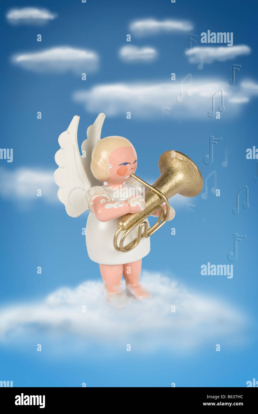 Blue sky clouds music notes hi-res stock photography and images - Alamy