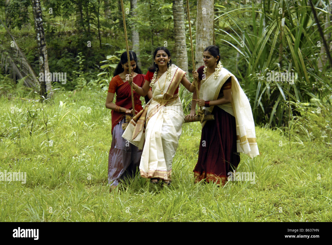 MODELS FROM KERALA IN TRADITIONAL ATTIRE DURING ONAM Stock Photo - Alamy
