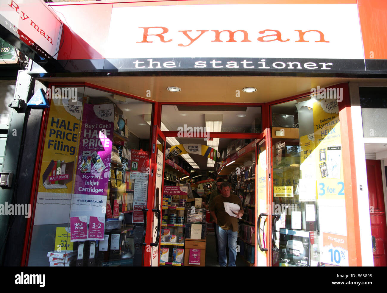 Ryman store hi-res stock photography and images - Alamy