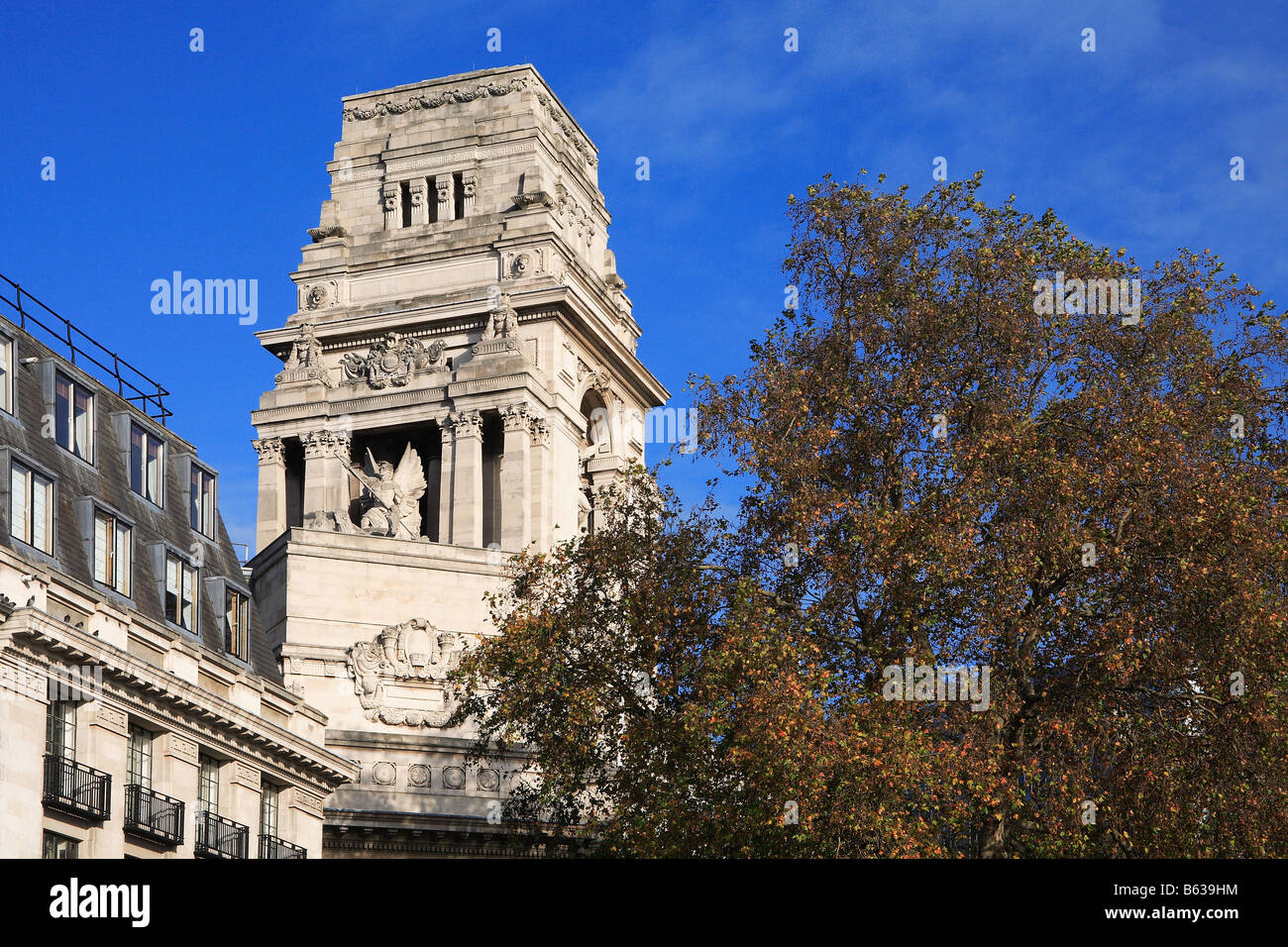 Trinity square gardens hi-res stock photography and images - Alamy