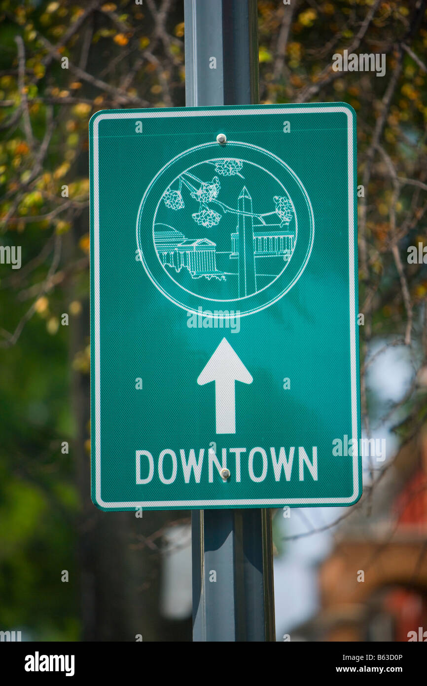 Us cities sign board hi-res stock photography and images - Alamy