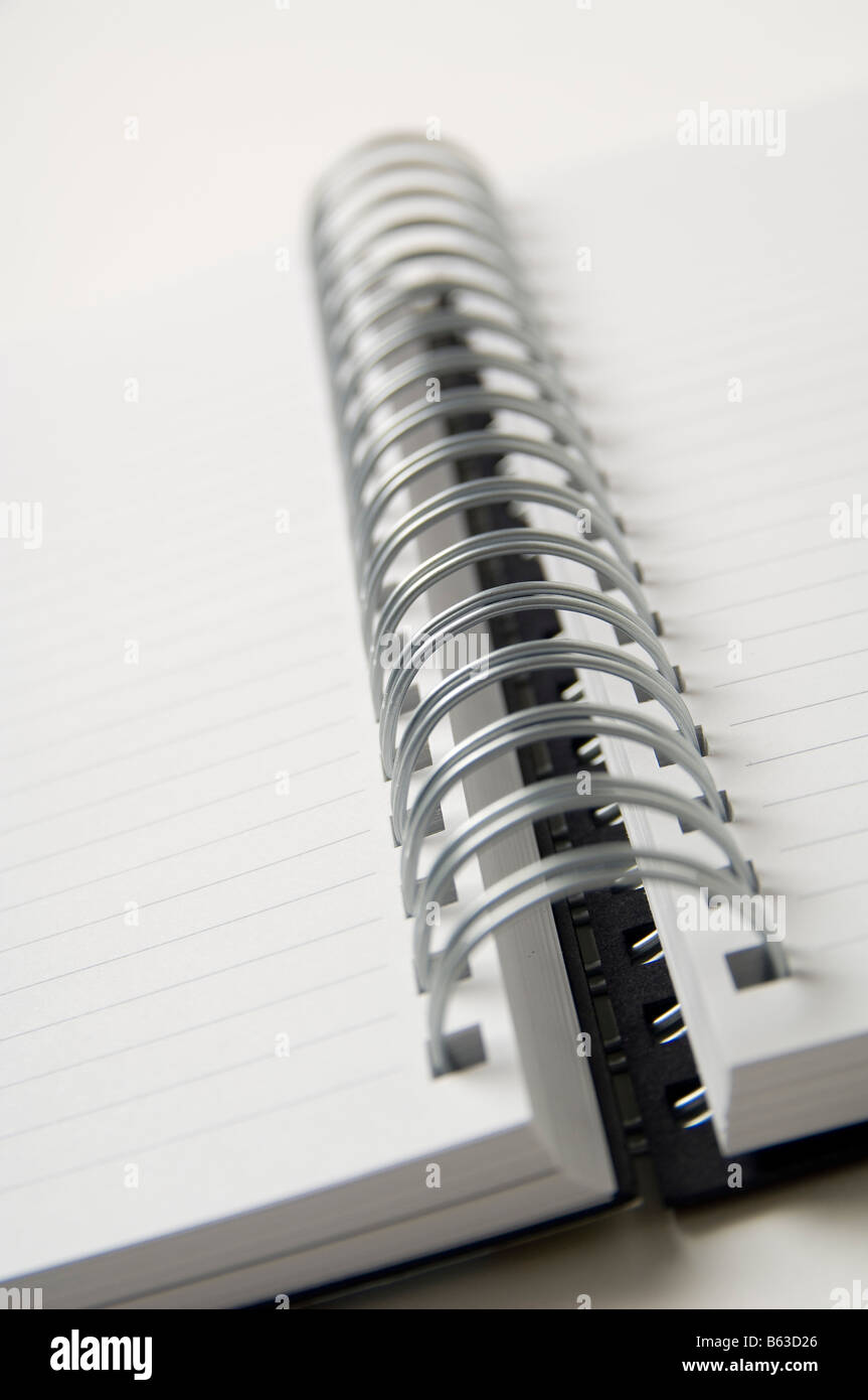 Blank coiled note pad journal Stock Photo - Alamy
