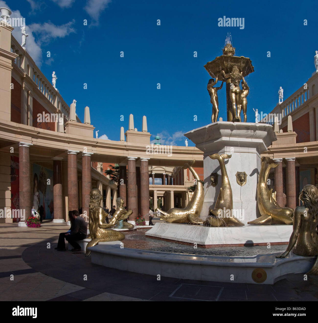 Barton square fountain hi-res stock photography and images - Alamy