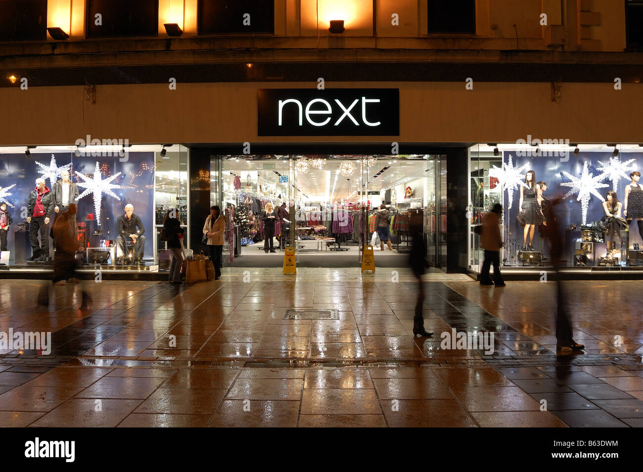 Next shoppers hi-res stock photography and images - Alamy