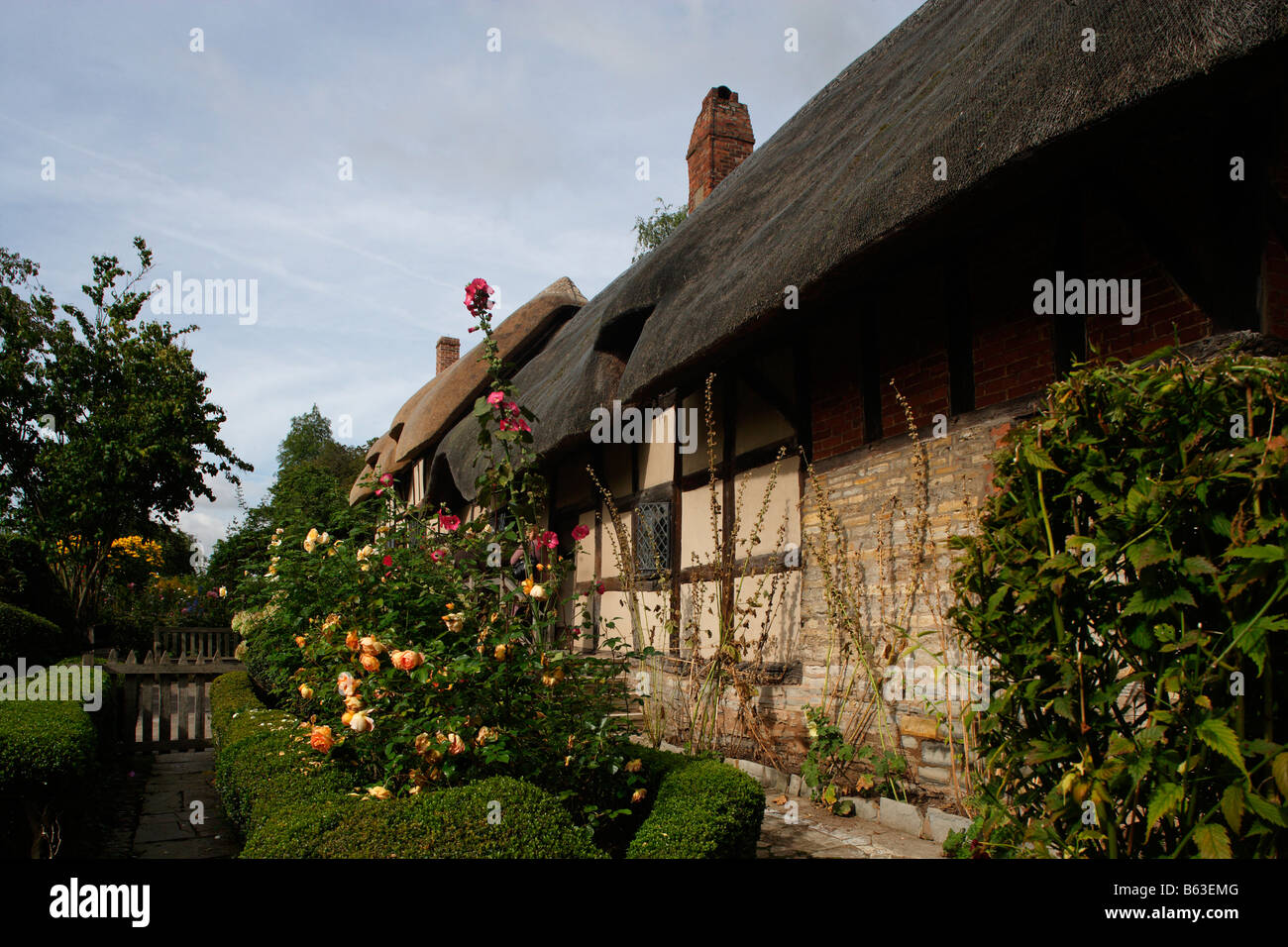 Stratford upon Avon Anne Hathaway s Cottage Shakespeare s wife house at ...